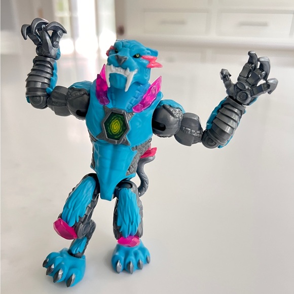 MrBeast Lab | Toys | Mrbeast Lab Mutators Iconic Panther Action Figure ...